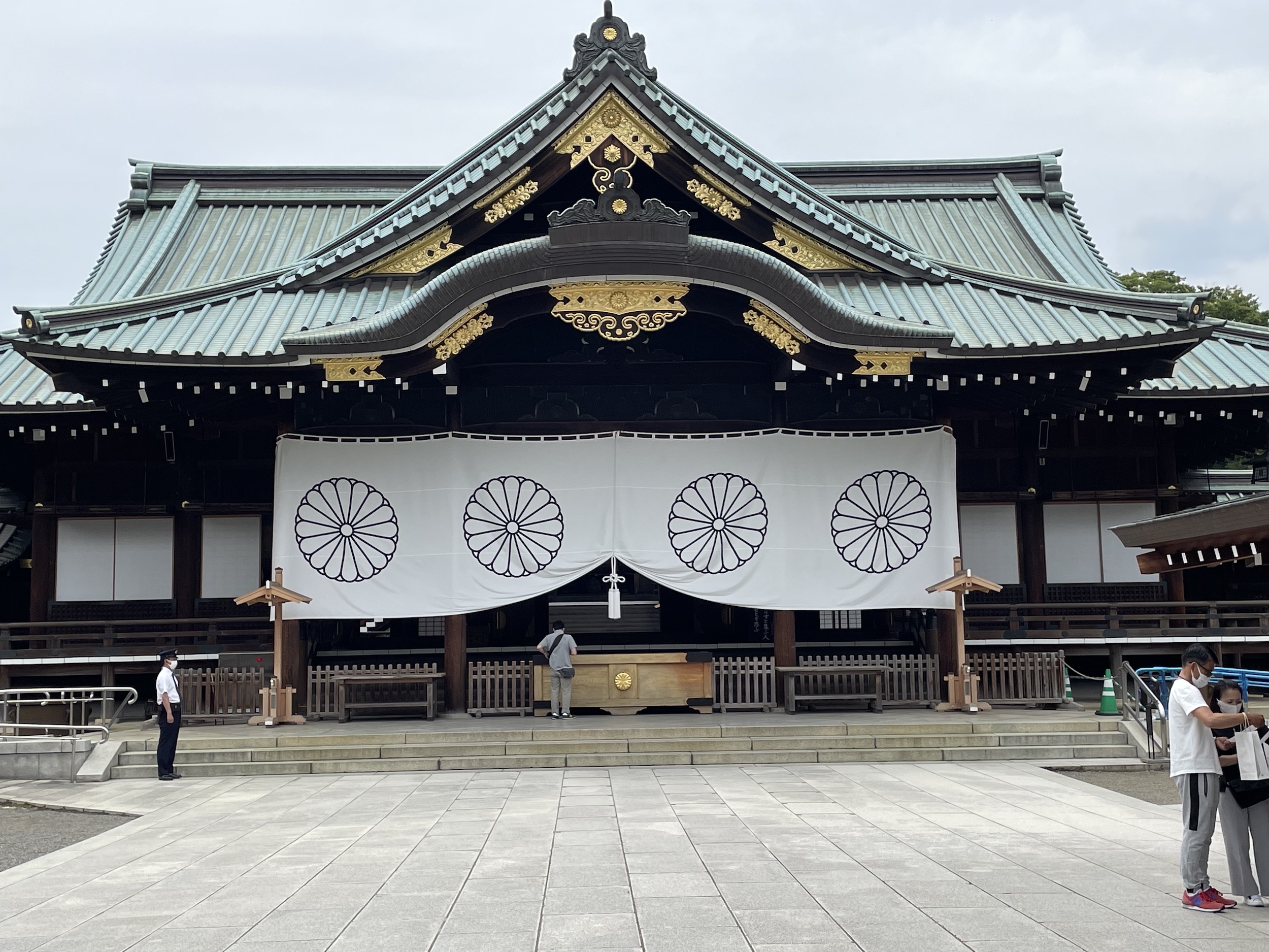 shrine – Partout with Louis & Doris